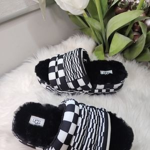 UGG | Shoes | Ugg Maxi Checks Slide Women Shoes Size6 New | Poshmark